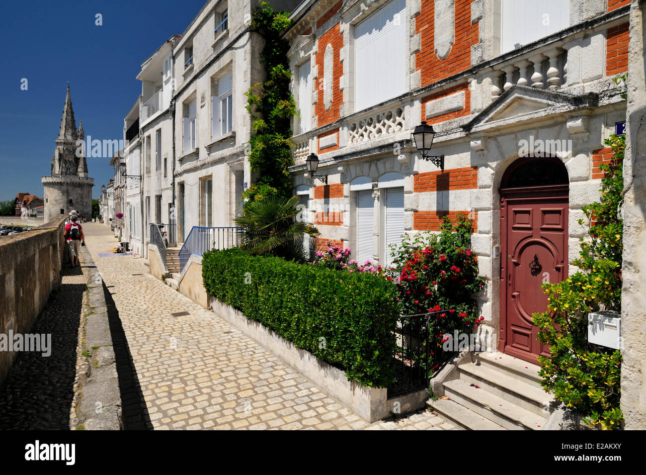 La rochelle medieval walls france hi-res stock photography and images ...