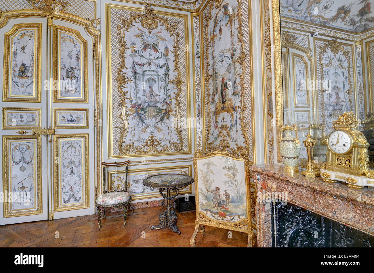 France, Oise, castle of Chantilly, the great Monkey's room Stock Photo ...