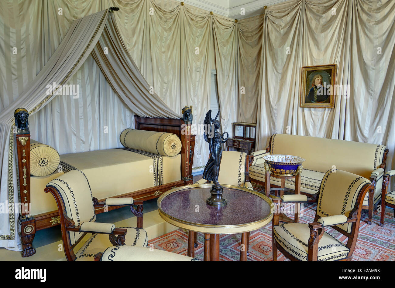 Bedroom of napoleon bonaparte hi-res stock photography and images - Alamy