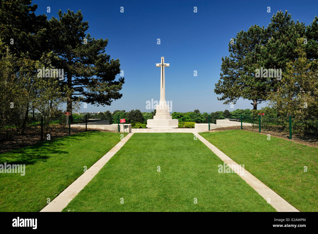 Etaples cemetery hi-res stock photography and images - Alamy