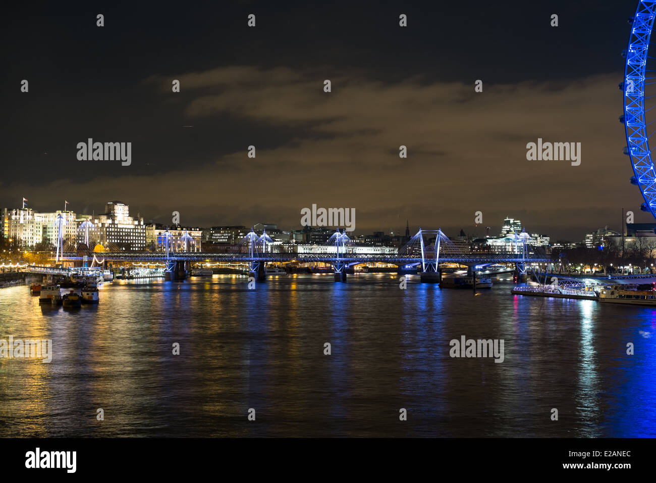 London at night by the river Thames Stock Photo - Alamy