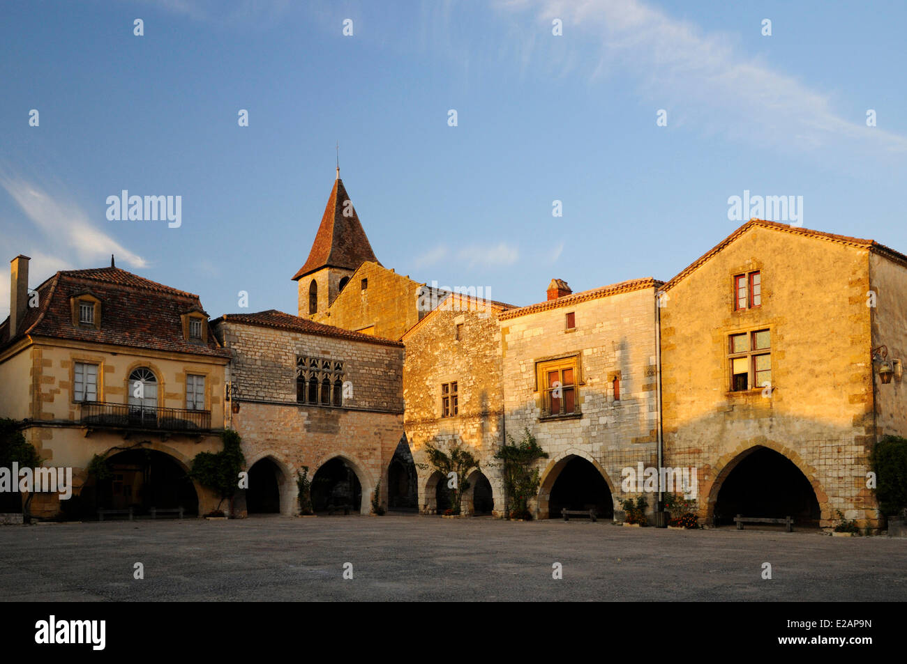 France, Dordogne, Perigord Pourpre, Monpazier, labelled Les Plus Beaux ...