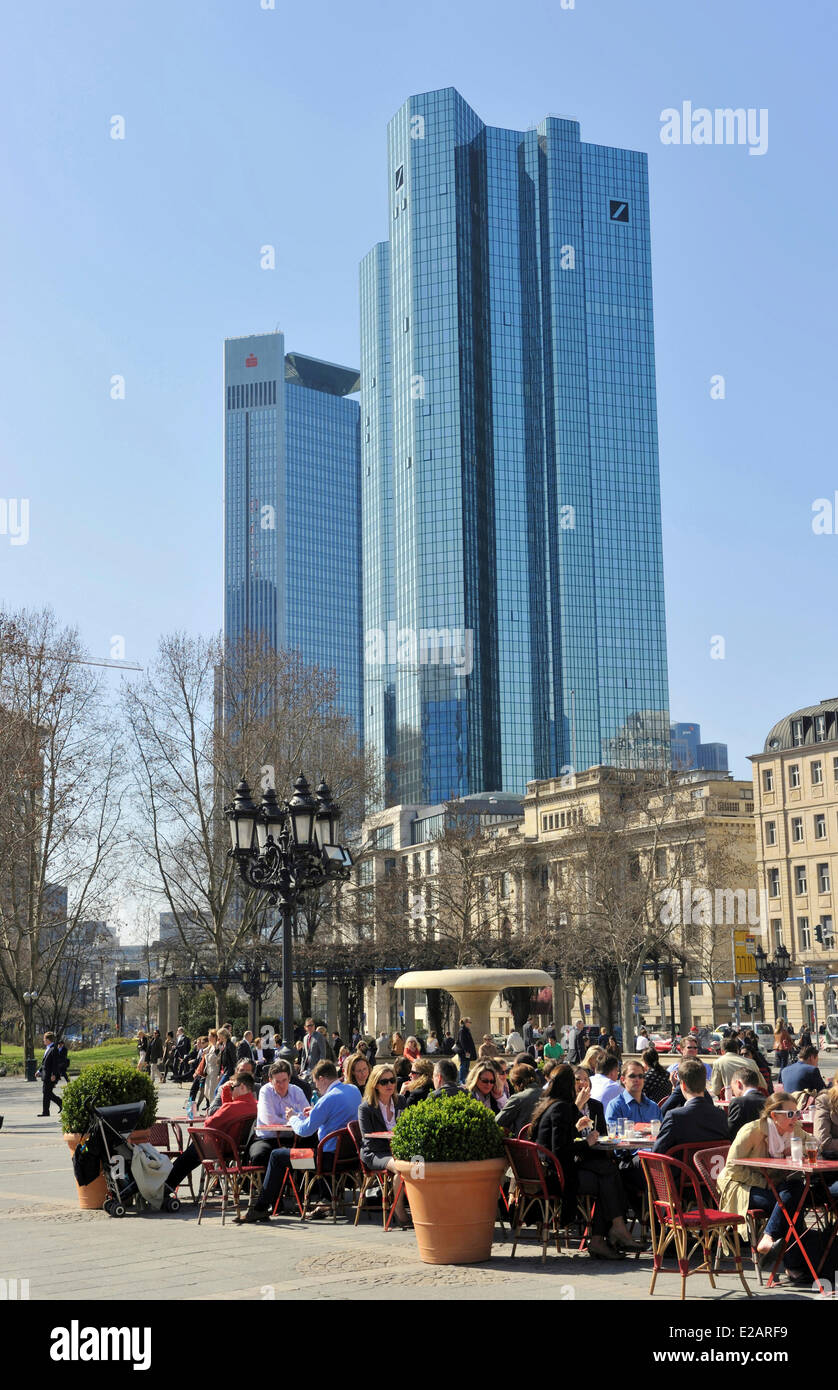 Opera platz hi-res stock photography and images - Alamy