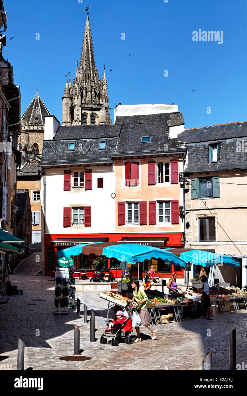 France, Lozere, Mende, market day Stock Photo - Alamy