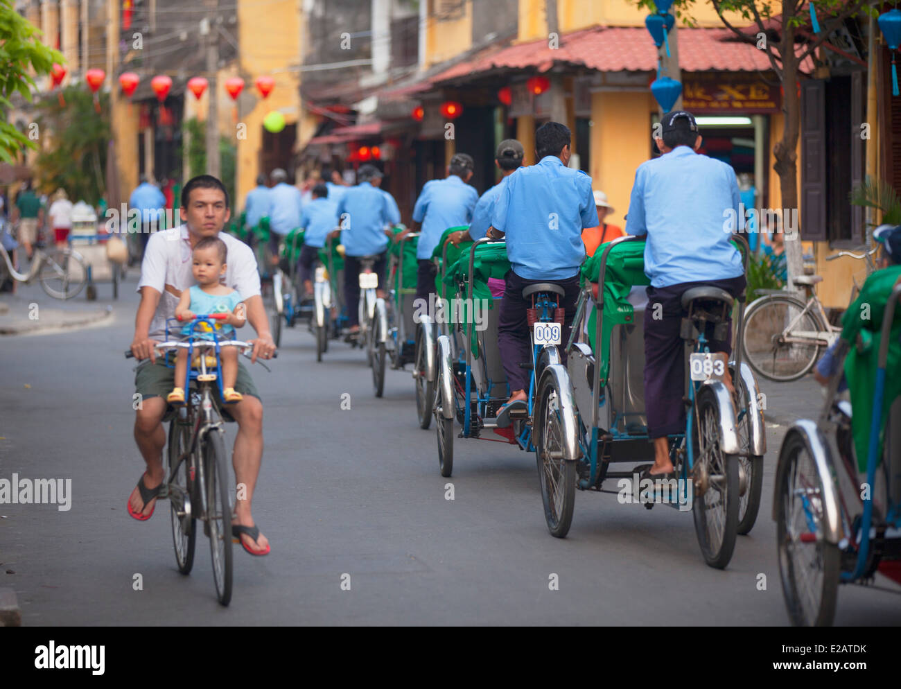 Vietnamese cyclos hi-res stock photography and images - Alamy