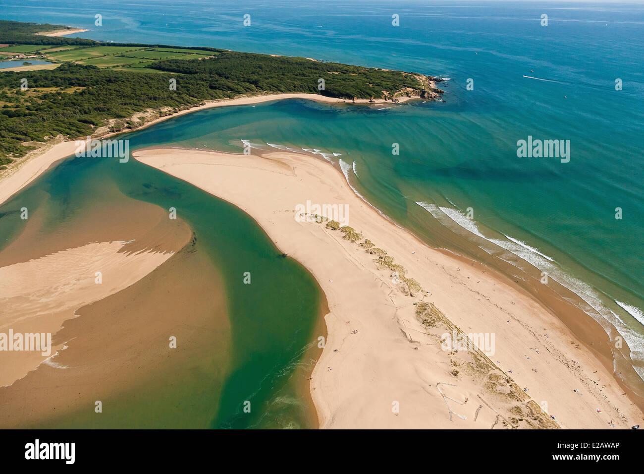 Beach veillon hi-res stock photography and images - Alamy