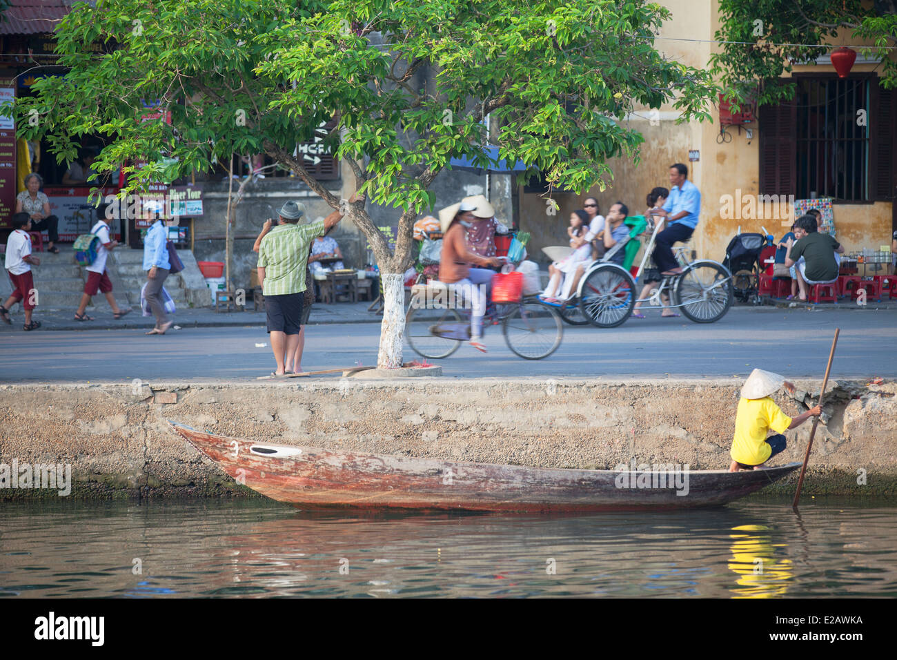 Riverside scene, Hoi An (UNESCO World Heritage Site), Quang Ham ...