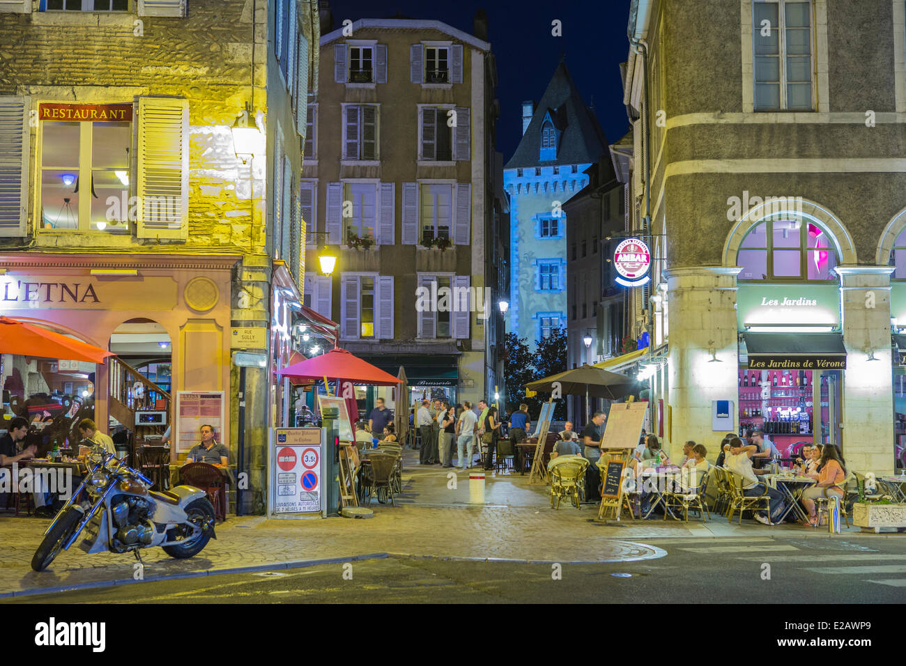 France, Pyrenees Atlantiques, Bearn, Pau, pedestrian streets with a ...