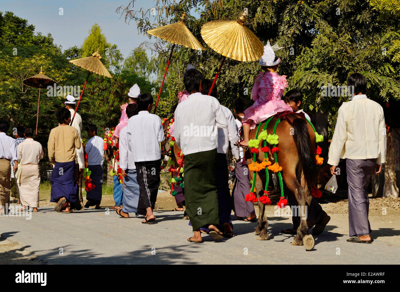 Myanmar burma sagaing division city hi-res stock photography and images ...