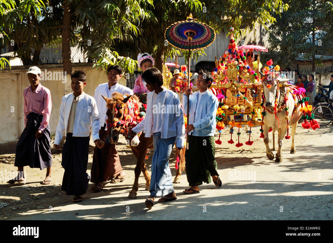 Myanmar burma sagaing division city hi-res stock photography and images ...