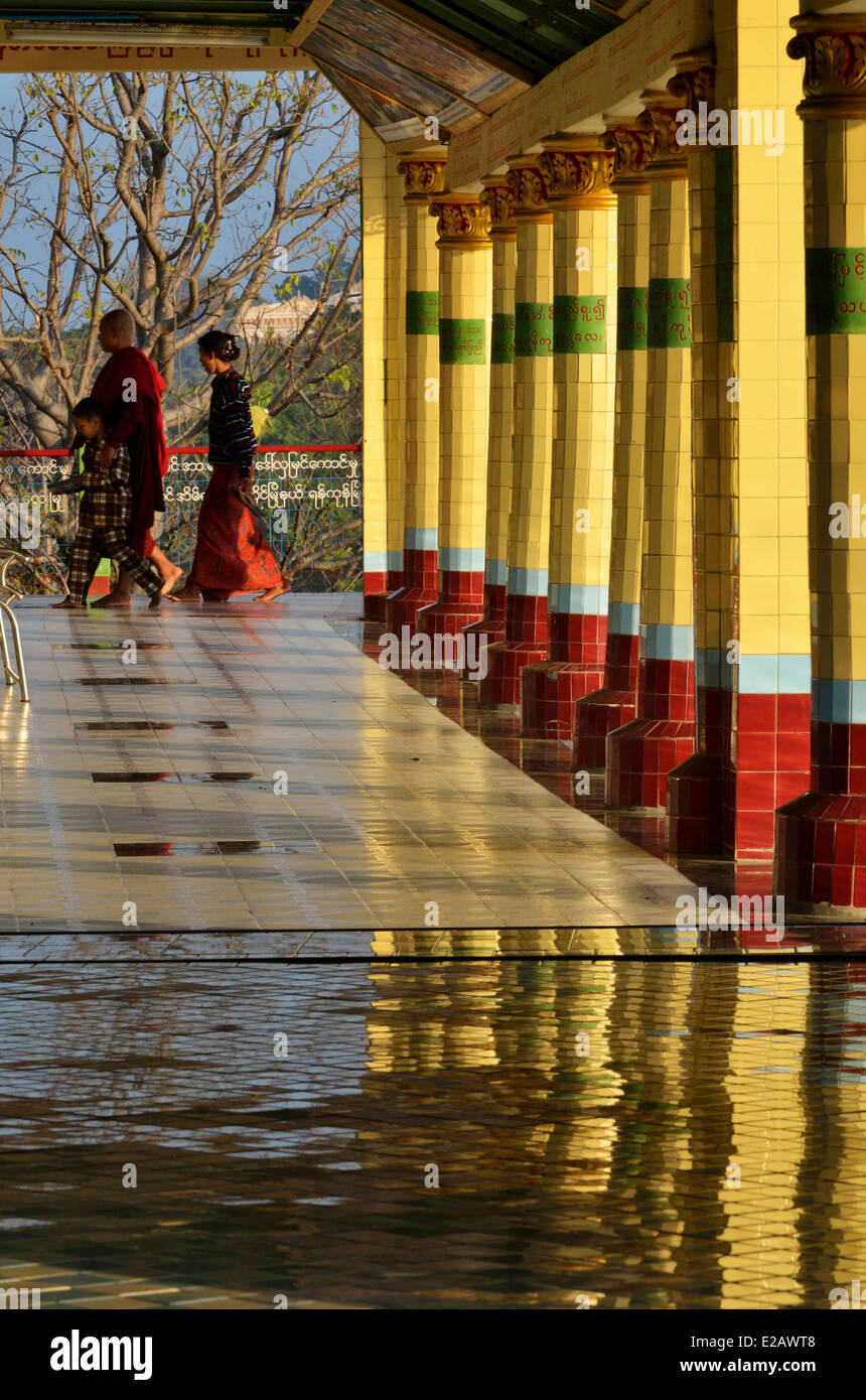 Myanmar (Burma), Sagaing Division, old city of Sagaing, Ponya Shin ...