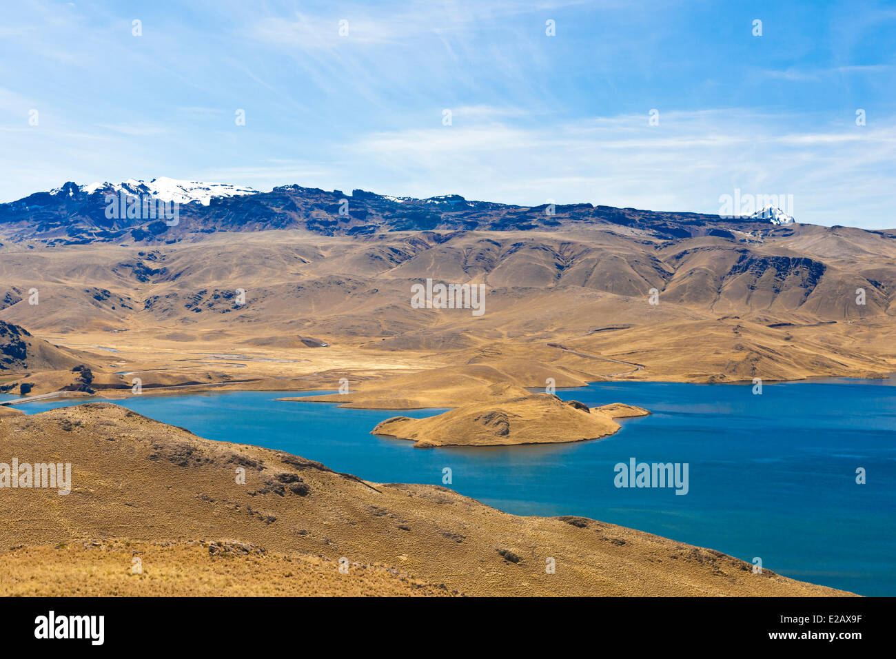 Peru, Puno Province, landscape of the Altiplano, Lagunillas lake (4174 ...