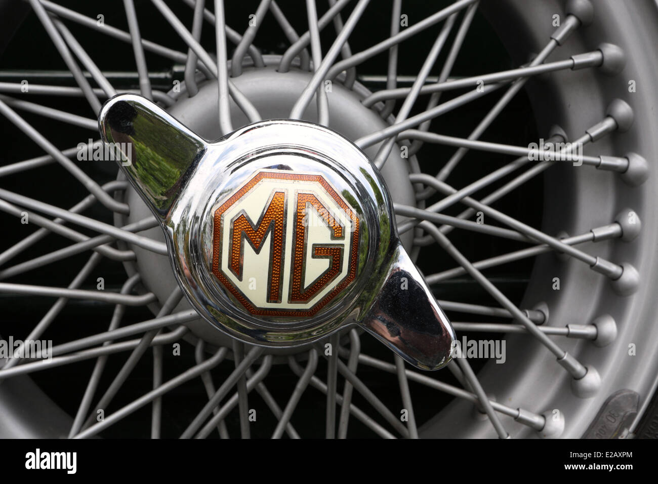 Wheel of vintage MG 18/80 sports car Stock Photo - Alamy