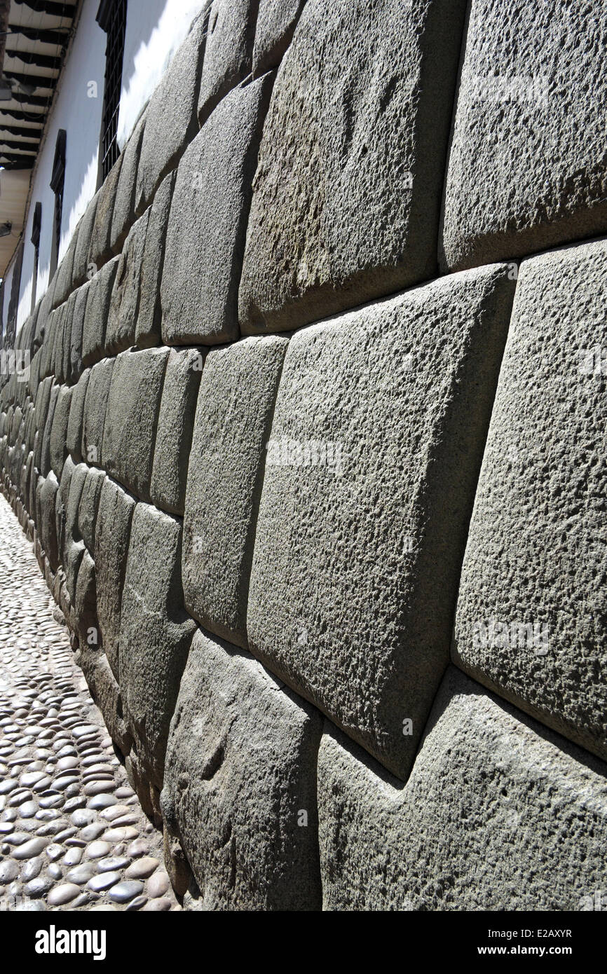 Piedras incas del cuzco hi-res stock photography and images - Alamy