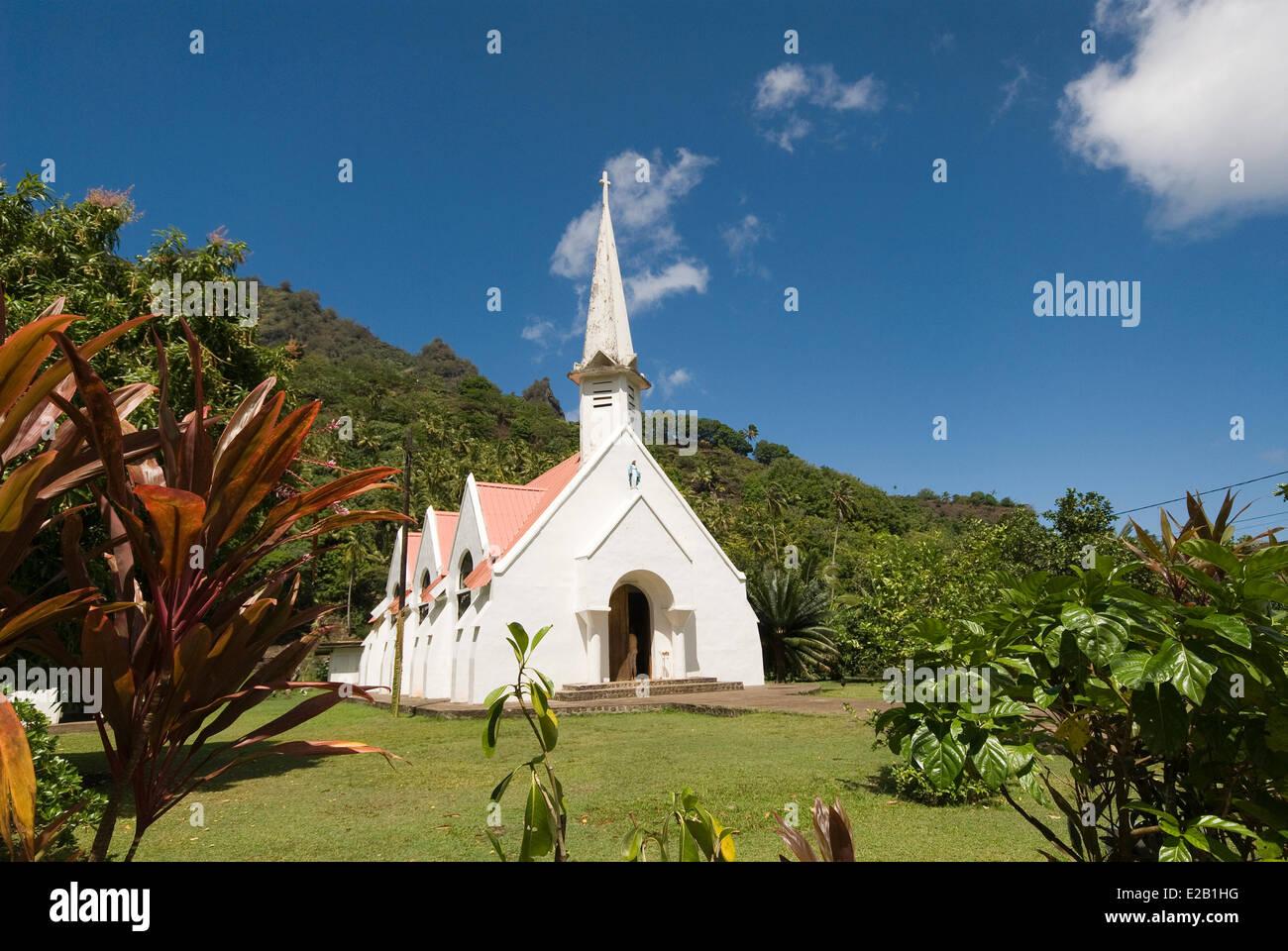 France, French Polynesia, Marquesas islands, Fatu Hiva island, Omoa ...