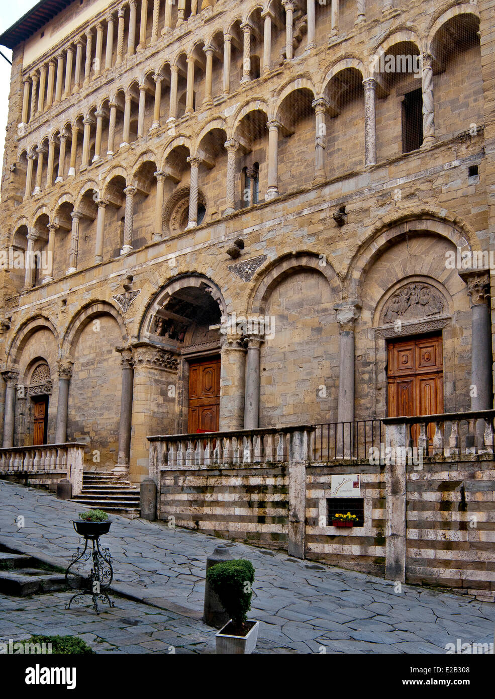 Italy, Tuscany, Arezzo, church Pieve di Santa Maria, in Romanesque ...