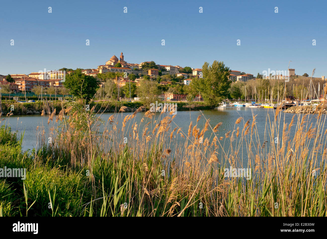 Italy, Umbria, Castiglione del Lago, Slow City, Lago Trasimeno, marina ...