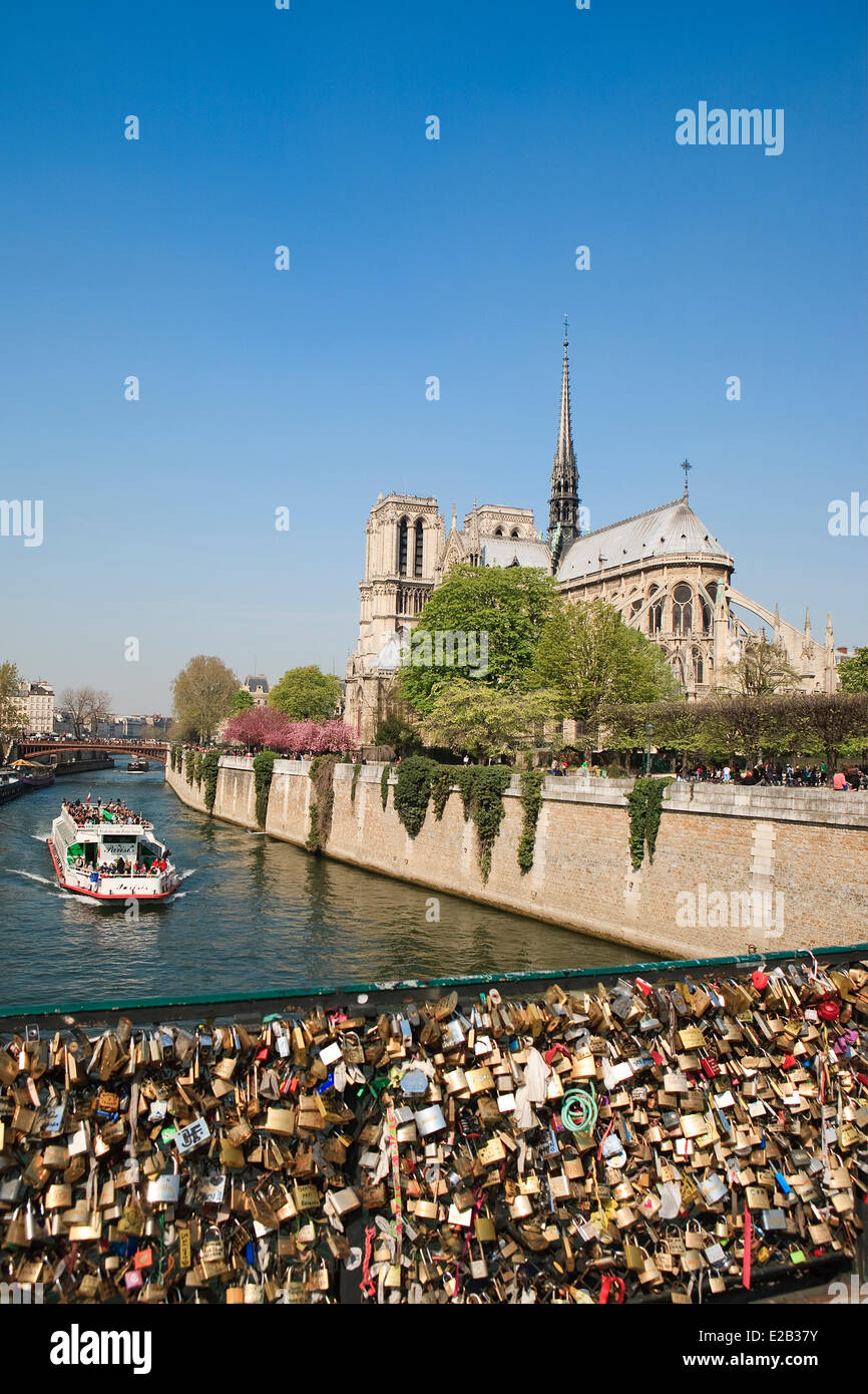 France, Paris, Seine river banks listed as World Heritage by UNESCO ...