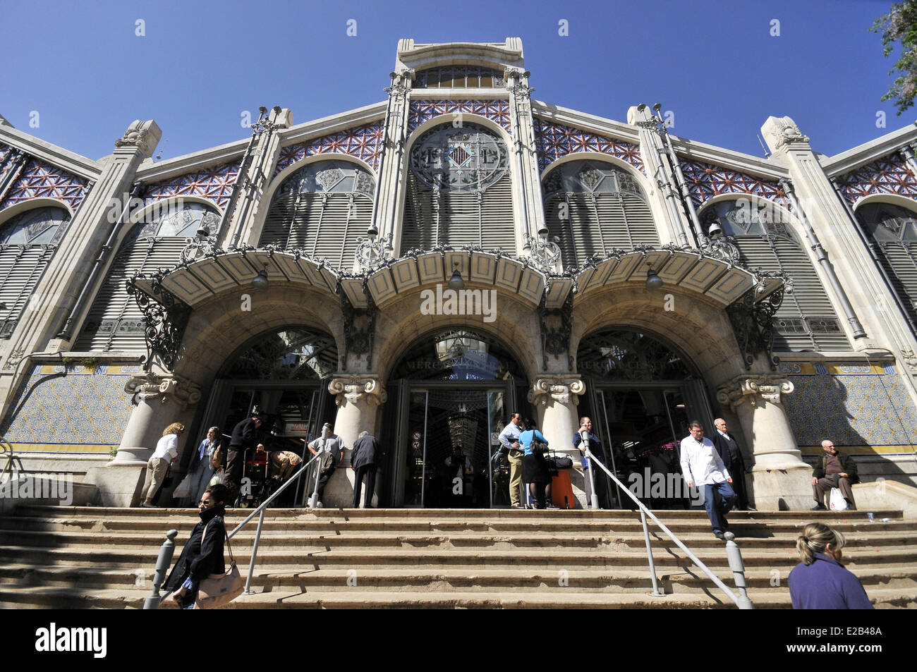 Central main street hi-res stock photography and images - Alamy