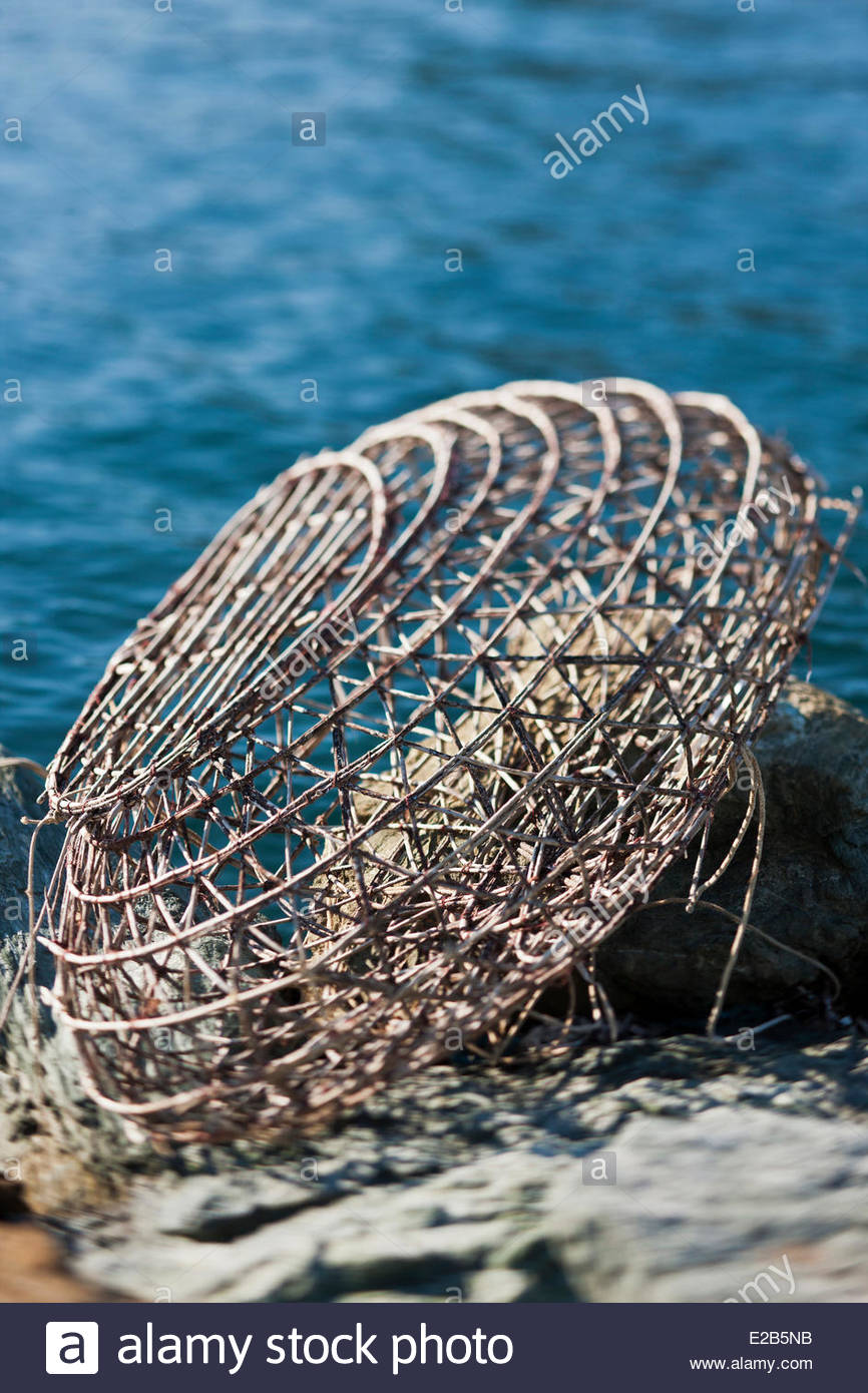 Traditional Fish Trap Stock Photos & Traditional Fish Trap Stock Images ...