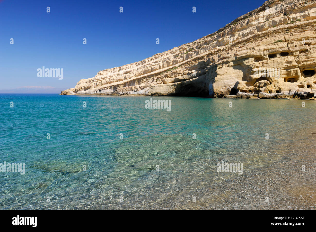 Cliff diving crete hi-res stock photography and images - Alamy