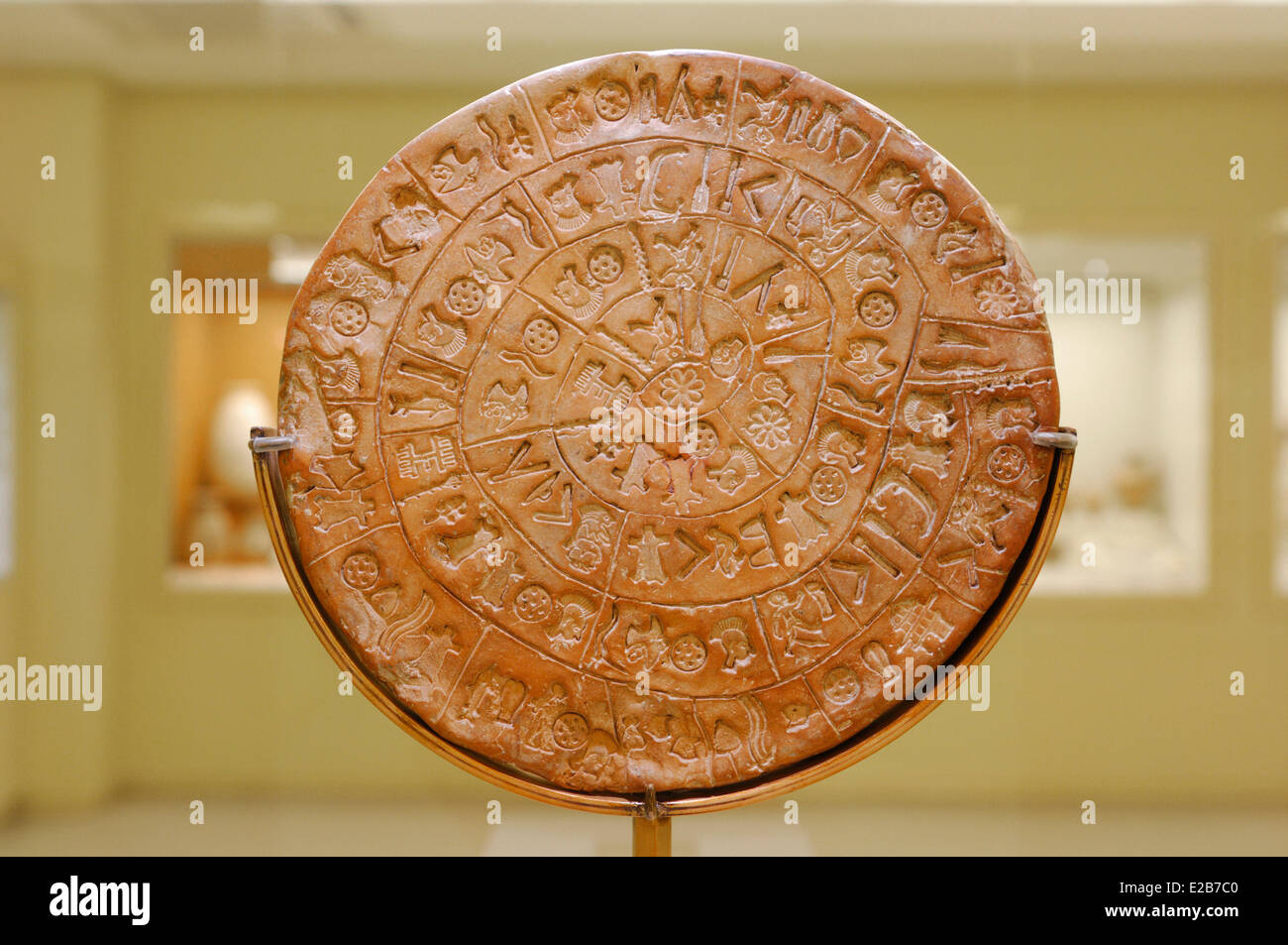 Greece, Crete, Heraklion, archaeological museum, A face in the disk of ...