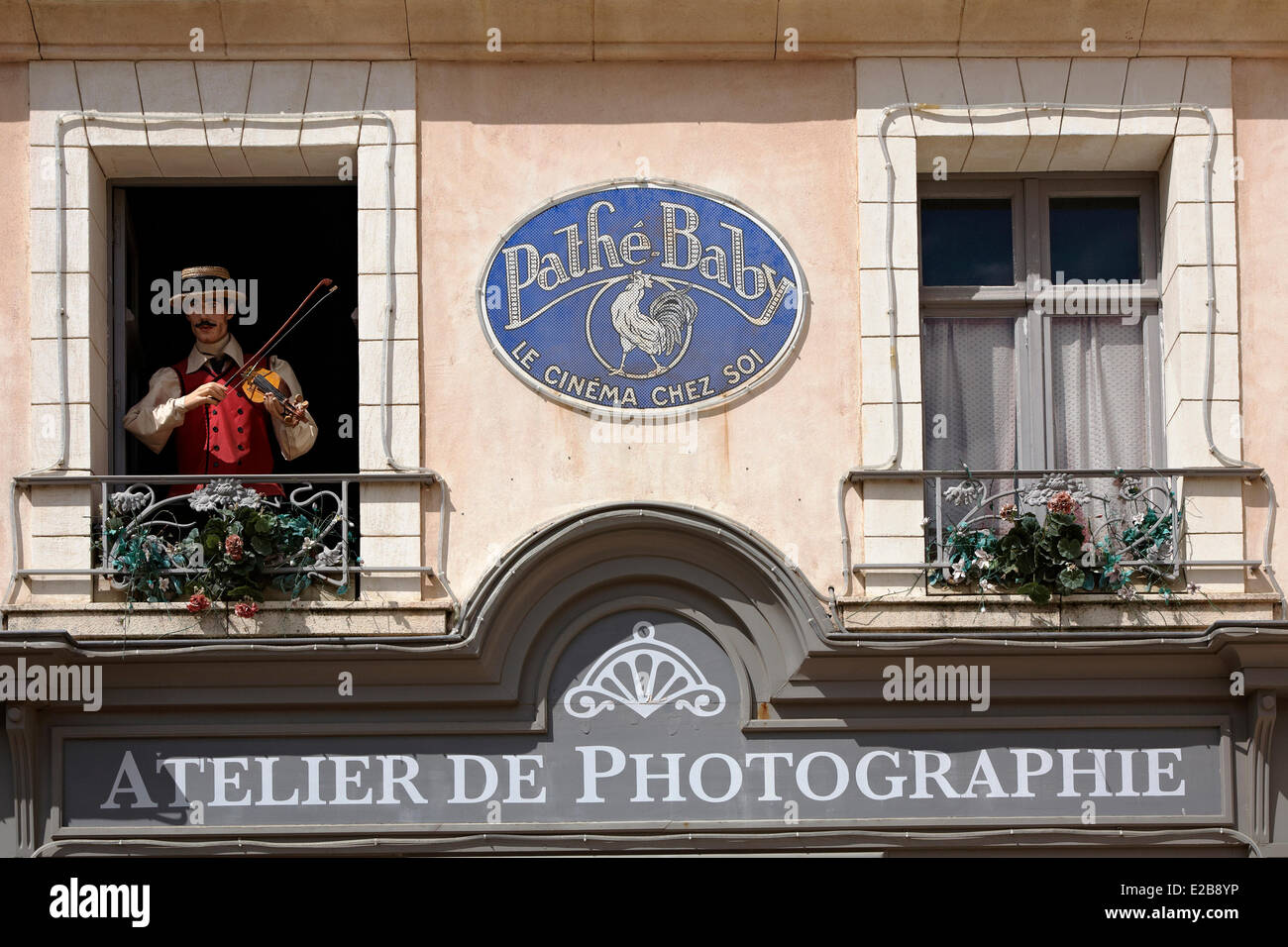 Automates village hi-res stock photography and images - Alamy