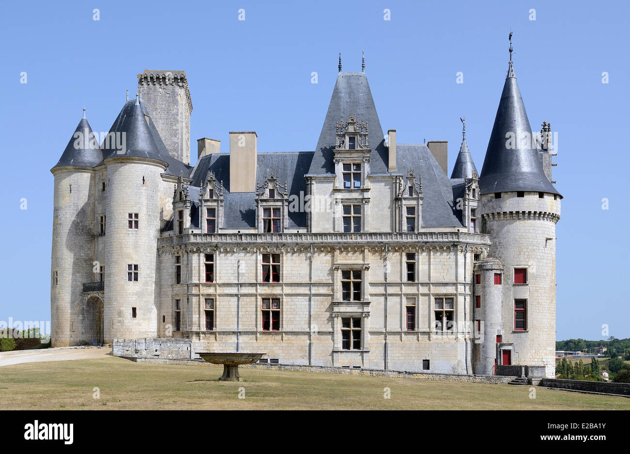 France, Charente, Chateau de La Rochefoucauld Stock Photo - Alamy