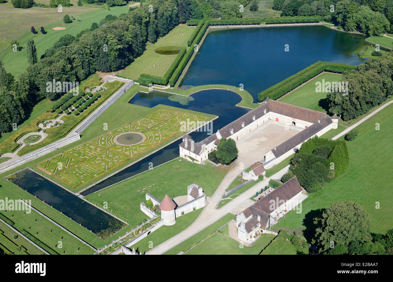 Vexin francais natural regional park hi-res stock photography and ...