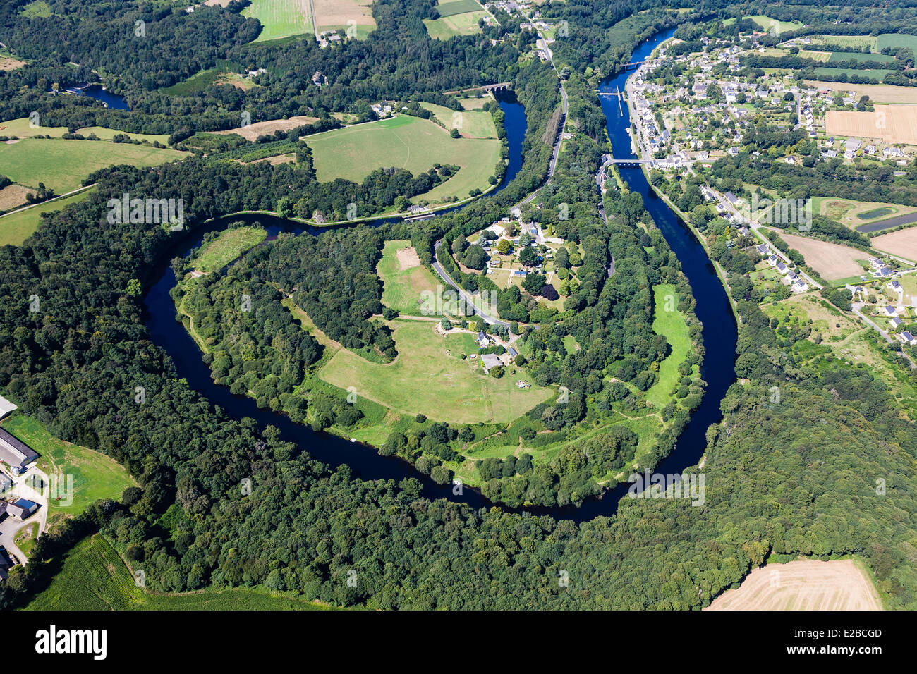 France, Morbihan, Bieuzy les Eaux, Blavet river meander (aerial view ...