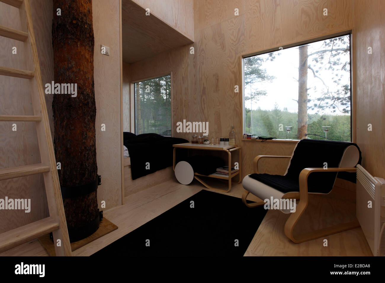 Sweden, Lapland, Norrbotten County, Harads, Treehotel, Cube hut Stock ...