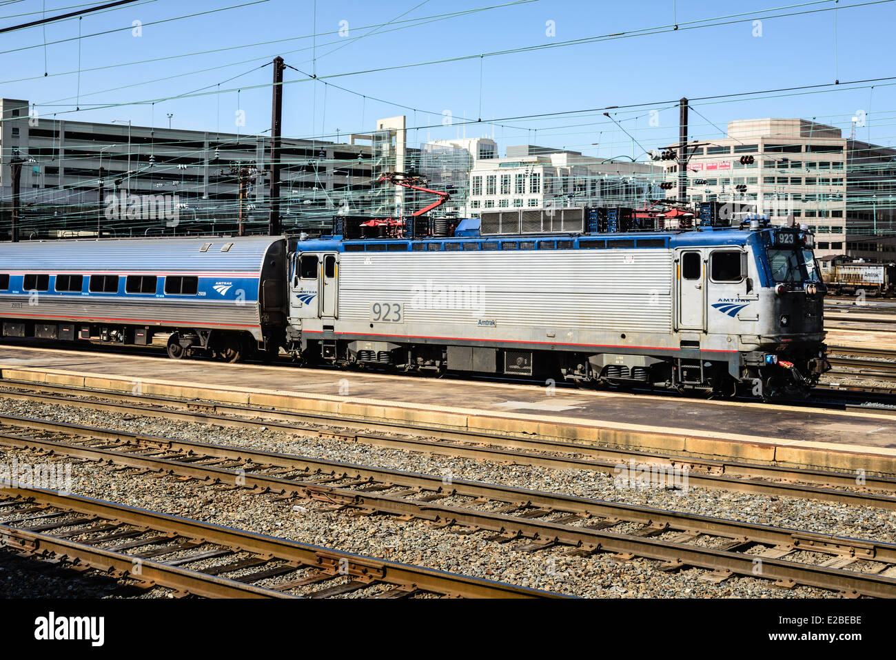 Amtrak AEM-7 Locomotive No 923 departing Union Station, Washington, DC Stock Photo - Alamy