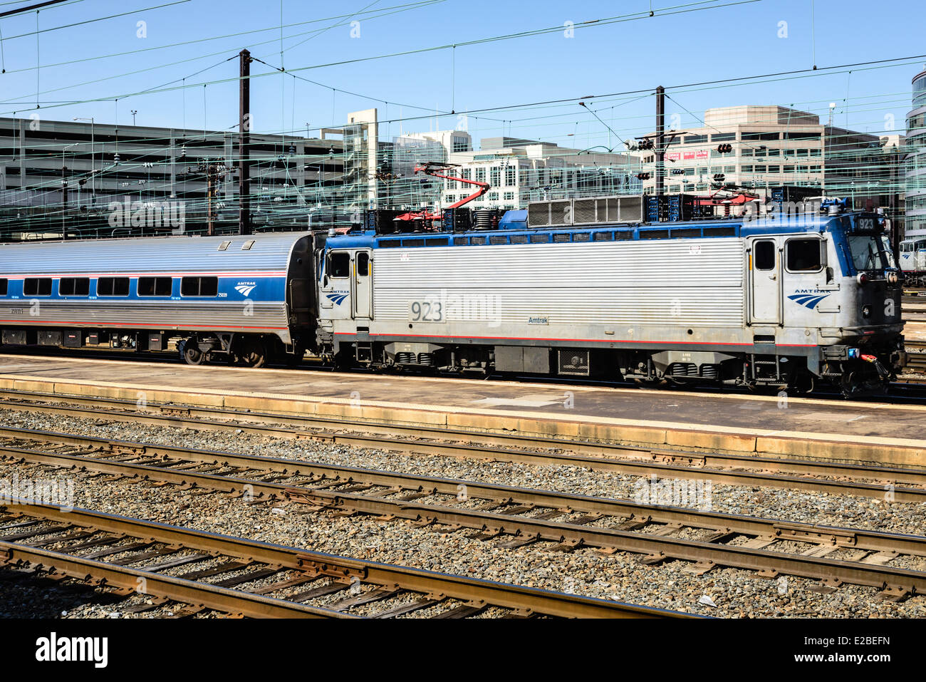 Amtrak AEM-7 Locomotive No 923 departing Union Station, Washington, DC Stock Photo - Alamy