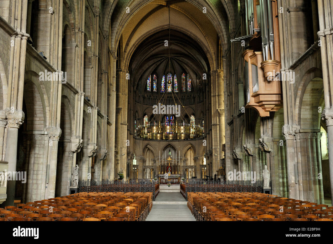 Basilica st remi architecture hi-res stock photography and images - Alamy