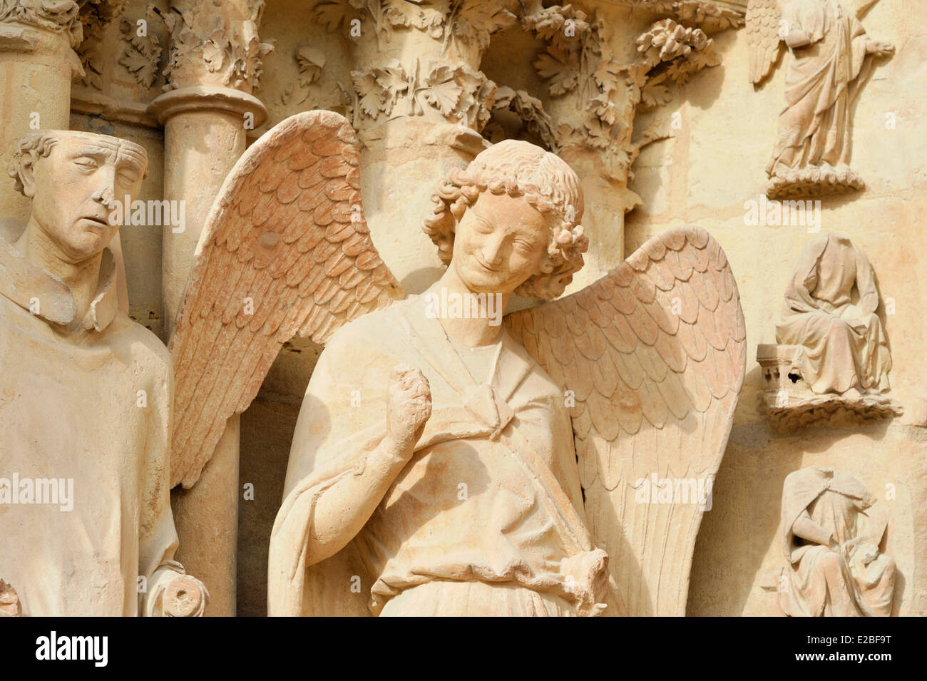 France reims marne smiling angel hi-res stock photography and images ...