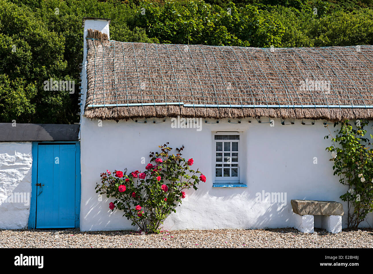 Irish thatched cottage, Clonmany, County Donegal, Ireland Stock Photo ...