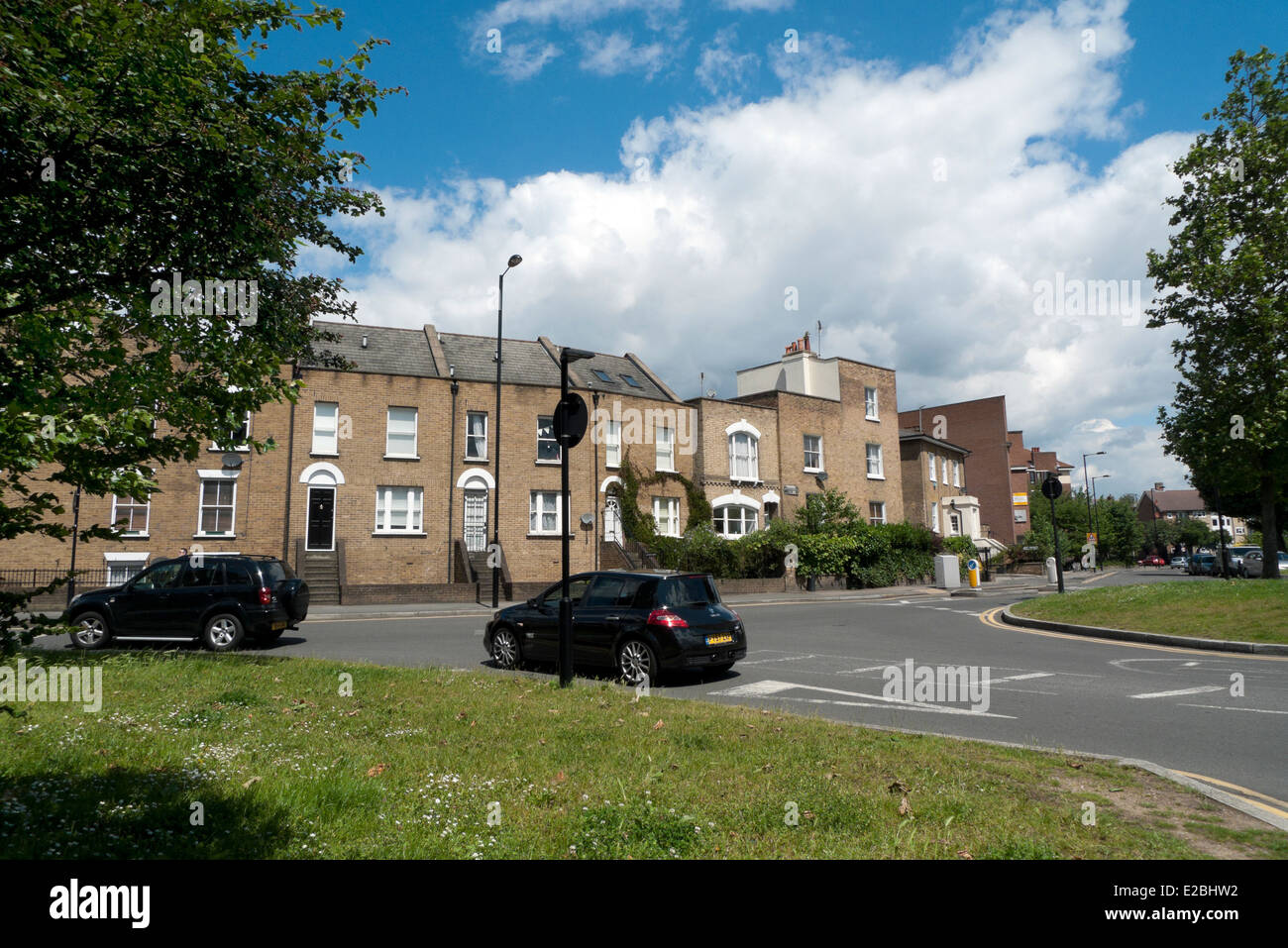 Houses on Shacklewell Lane in Dalston, East London E8 England UK KATHY ...