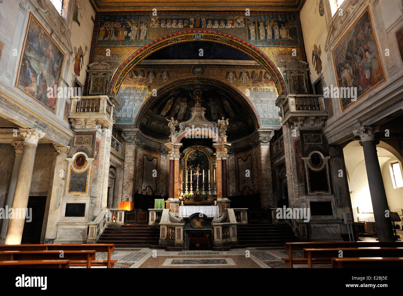 Basilica di santa prassede hi-res stock photography and images - Alamy