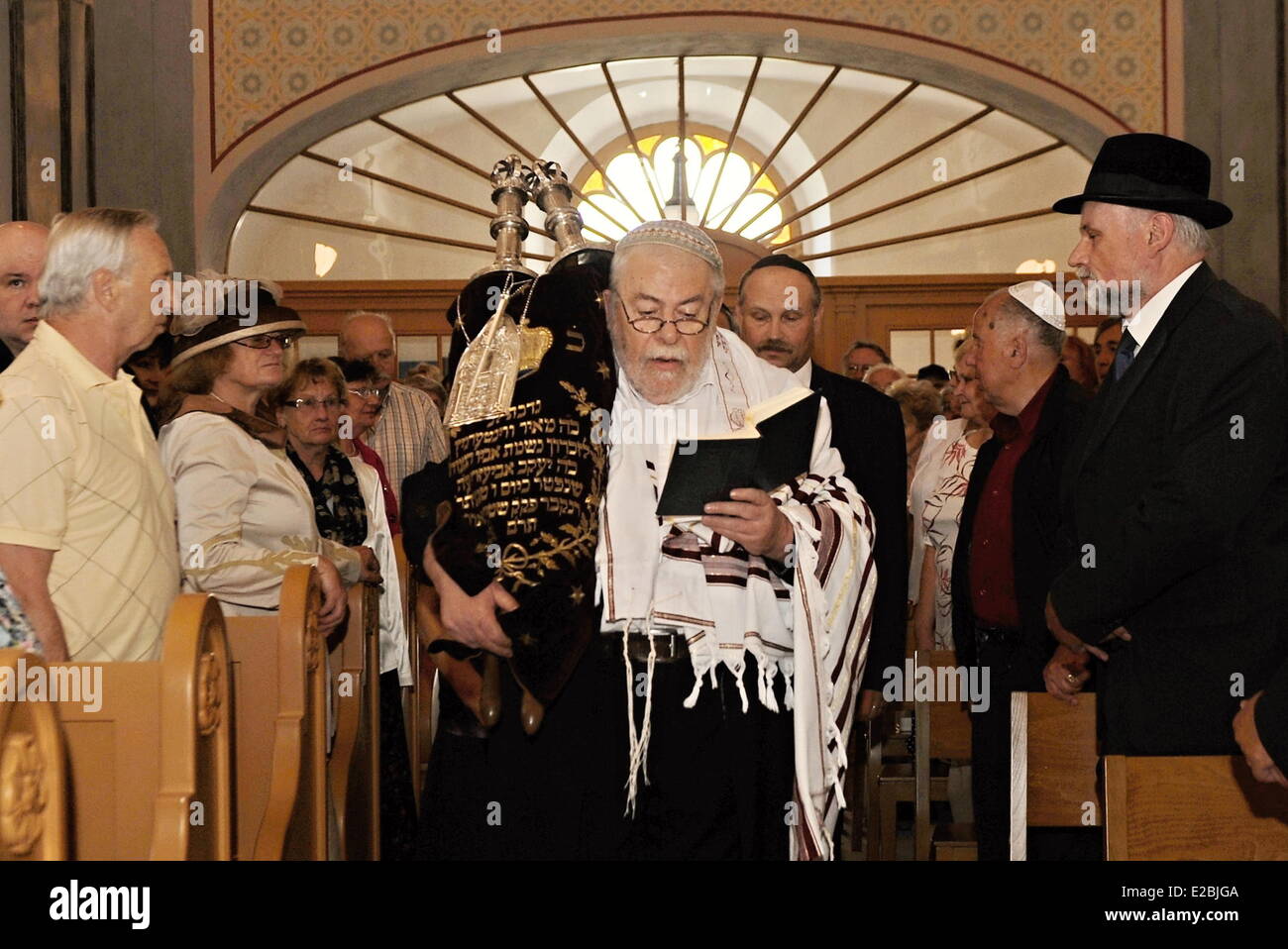 Old Synagogue in Pilsen open to public for the first time since World ...