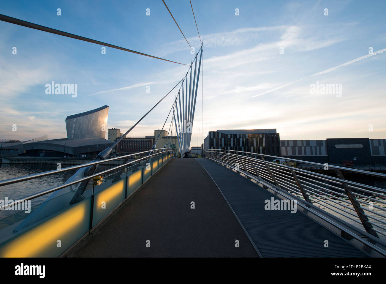 Media city bridge hi-res stock photography and images - Alamy