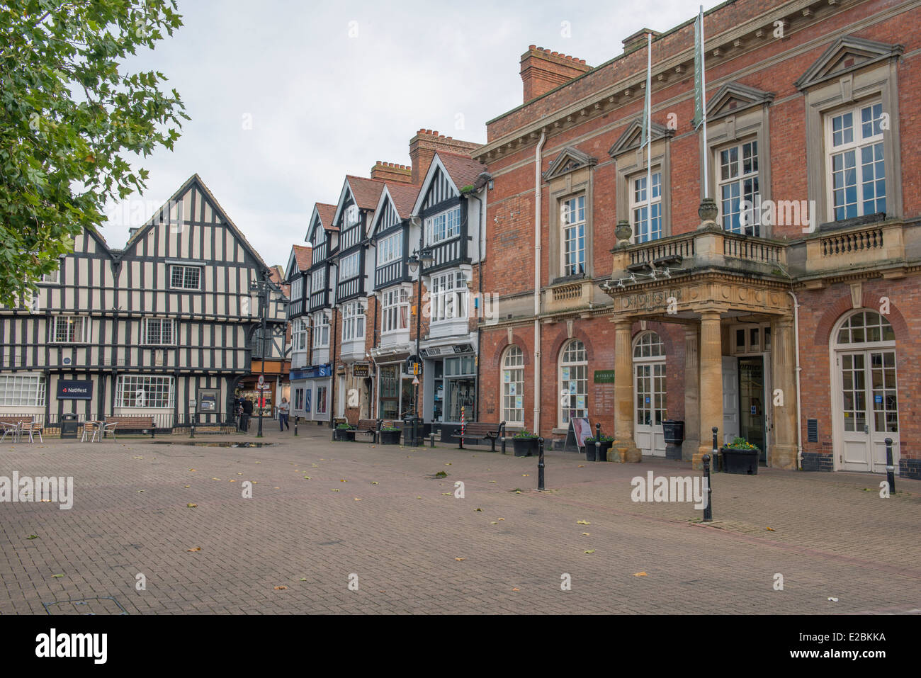 Evesham town hall hi-res stock photography and images - Alamy