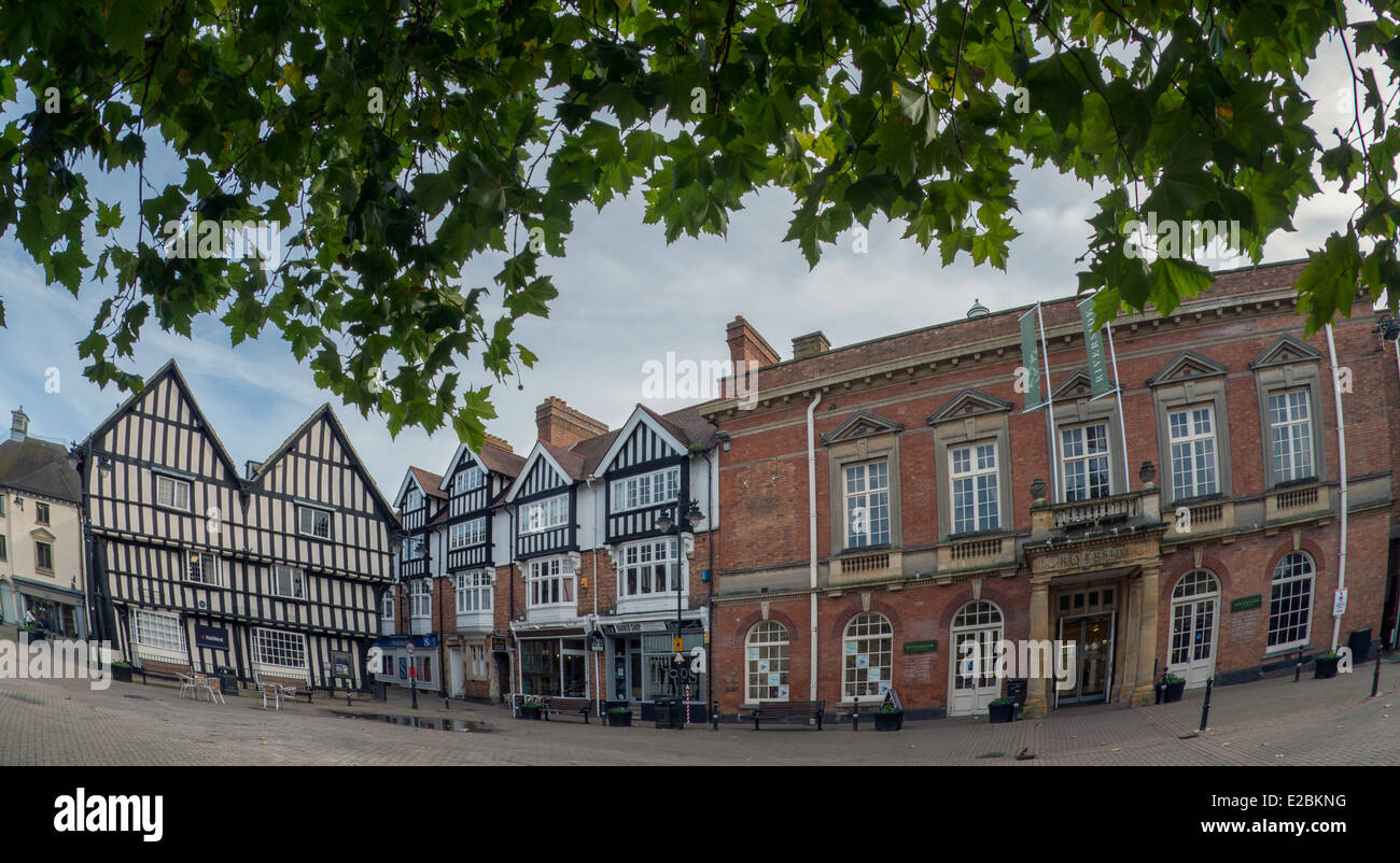 Evesham town hall hi-res stock photography and images - Alamy