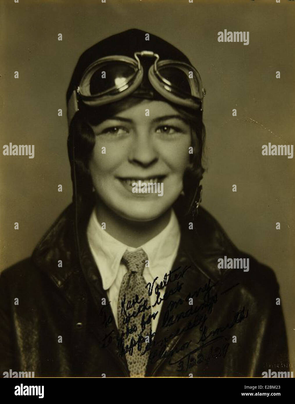 Elinor Smith was a pioneering female aviator who set several records in ...