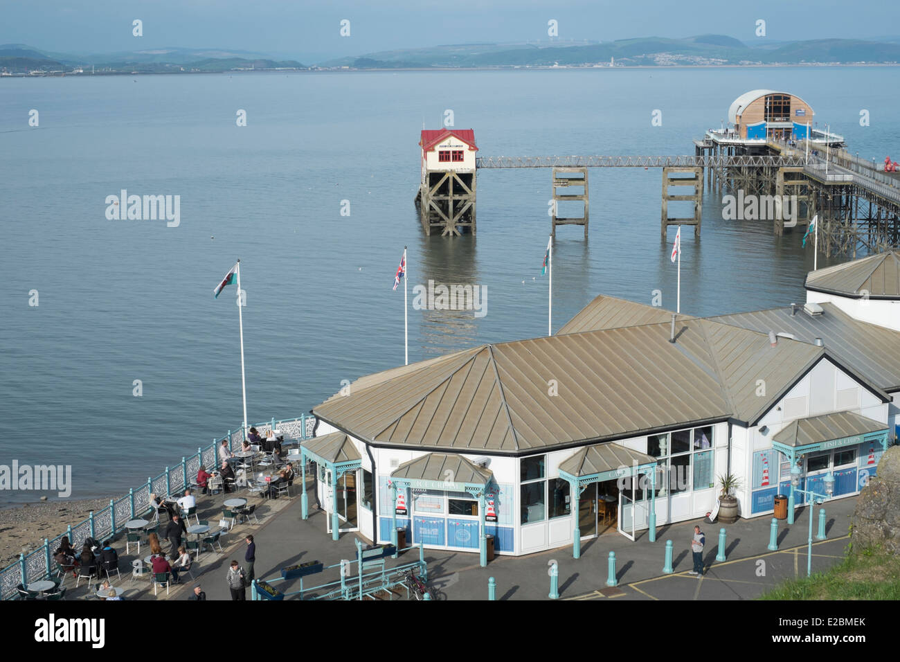 Mumbles lifeboat station hi-res stock photography and images - Alamy