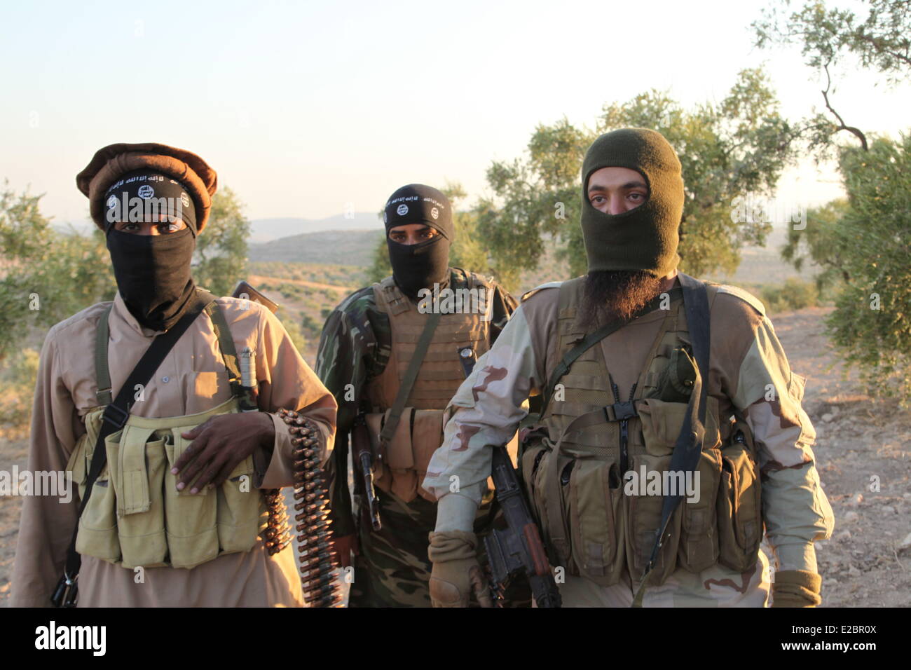 Isis soldiers aleppo hi-res stock photography and images - Alamy