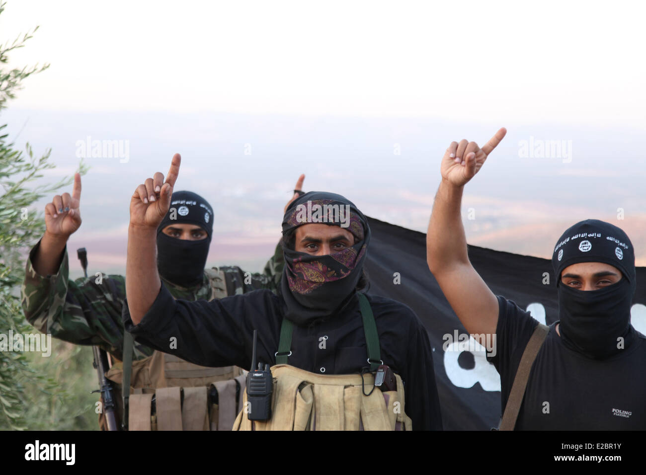 Medyan dairieh isis hi-res stock photography and images - Alamy