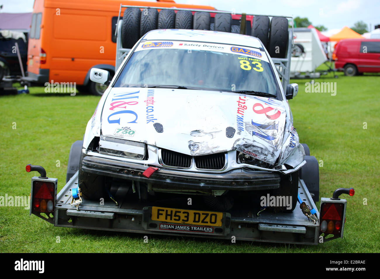 Cars racing at Castle Combe Circuit Stock Photo - Alamy