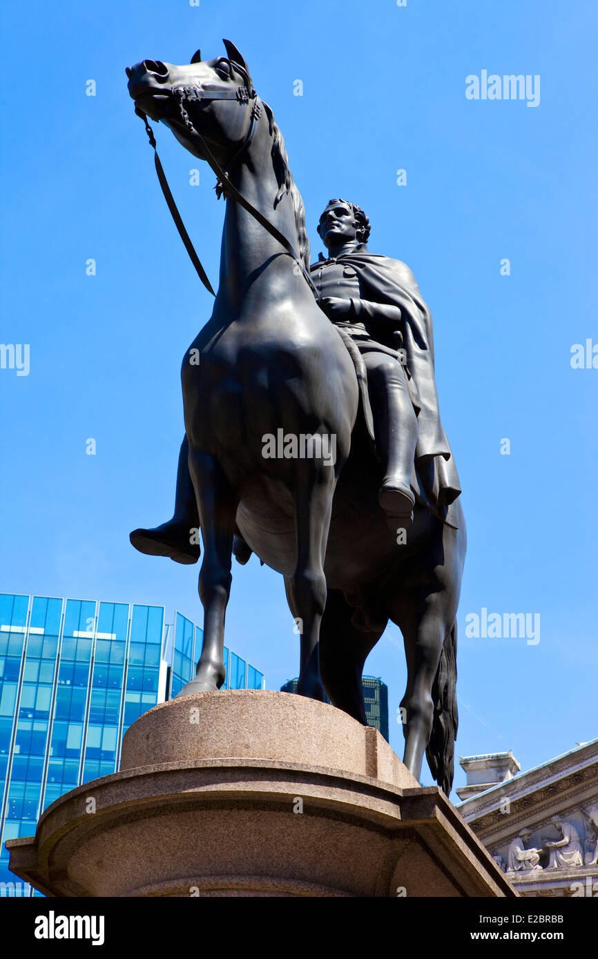 The Duke of Wellington statue situated outside the Bank of England in ...