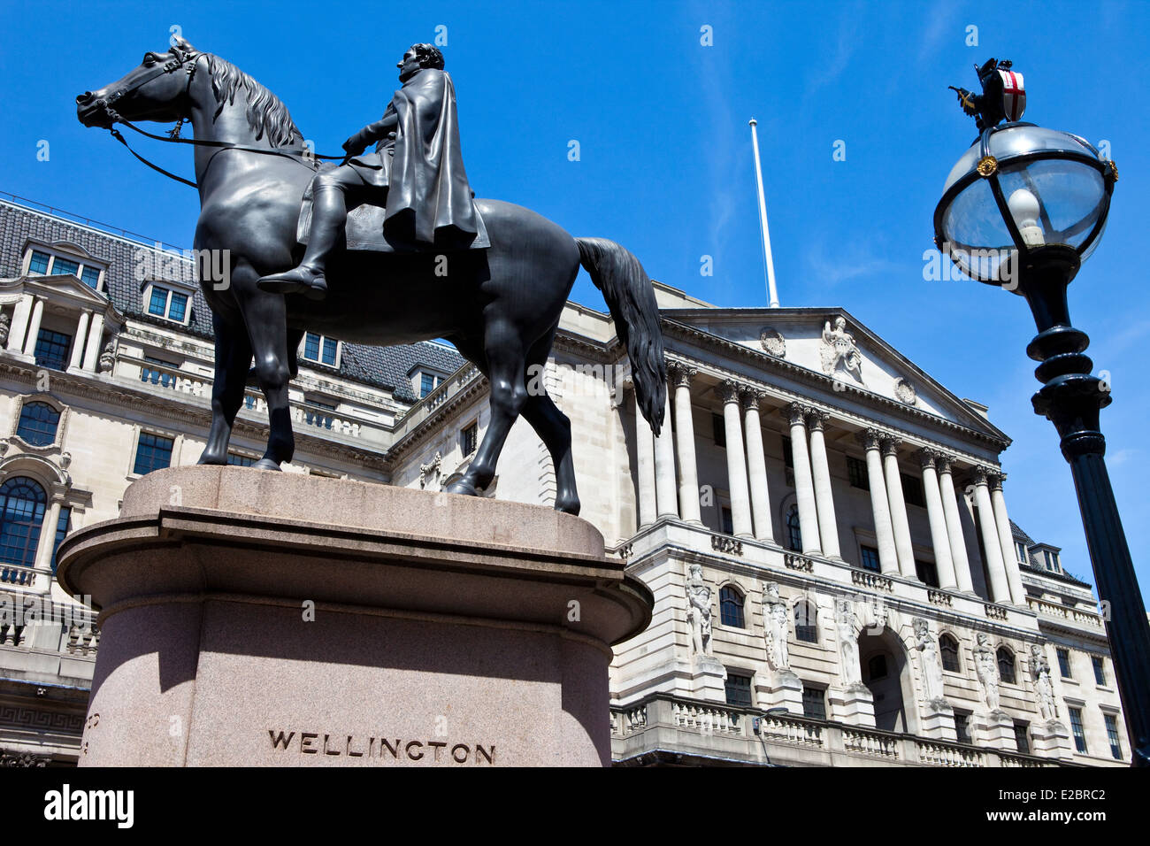 The Duke of Wellington statue situated outside the Bank of England in ...