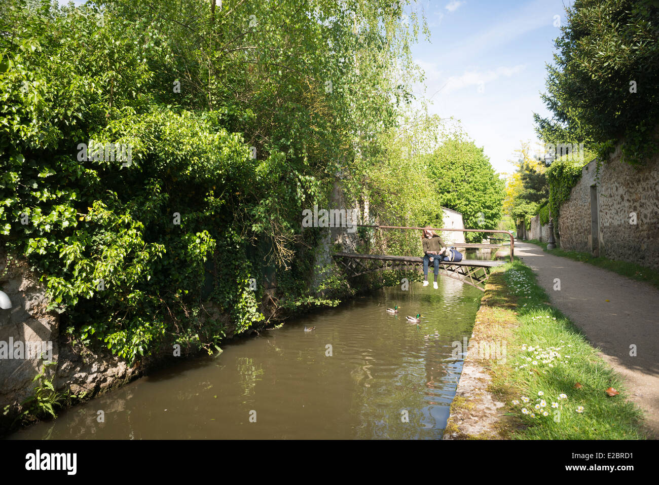the "Parc naturel régional de la Haute Vallée de Chevreuse" it's one of ...